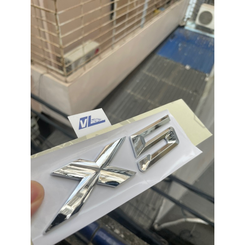 Letter x5, stamp x5, logo x5 bmw on rear trunk bmw e70 - symbol x5 e70 ...