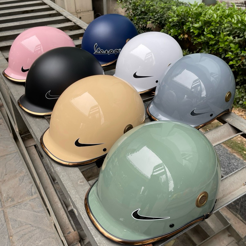 Dolphin helmet brand TRI LIEU, with ventilation holes on both sides and ...