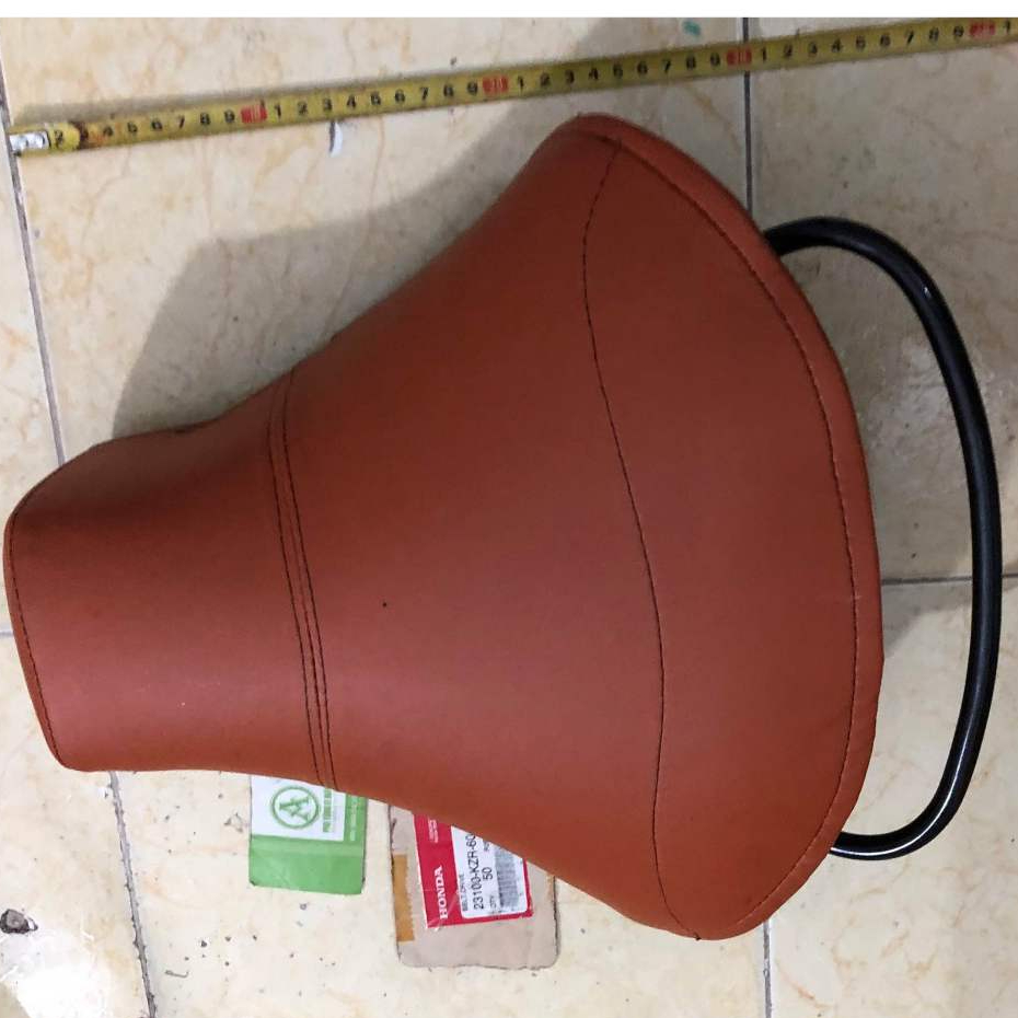 XO Vespa spring-loaded three-wheeled saddle set, Brown | Shopee Malaysia