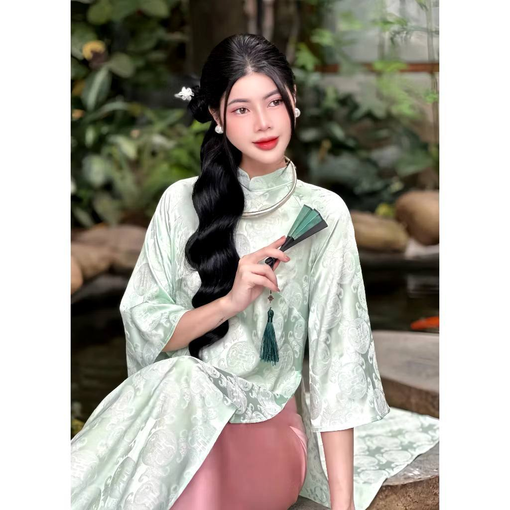 Innovative ao dai 2025, beautiful CNY ao dai model made of high-quality ...