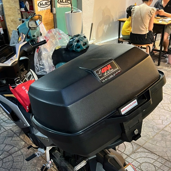 Givi E20 motorbike rear trunk - 30 liter storage box | Shopee Malaysia