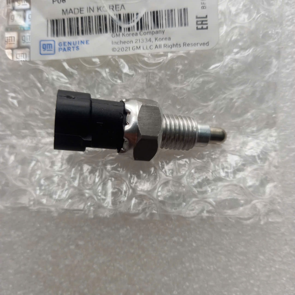 Daewoo CIELO REVERSE LIGHT SWITCH/ SENSOR. Genuine GM PRODUCTS. Ma Ma ...
