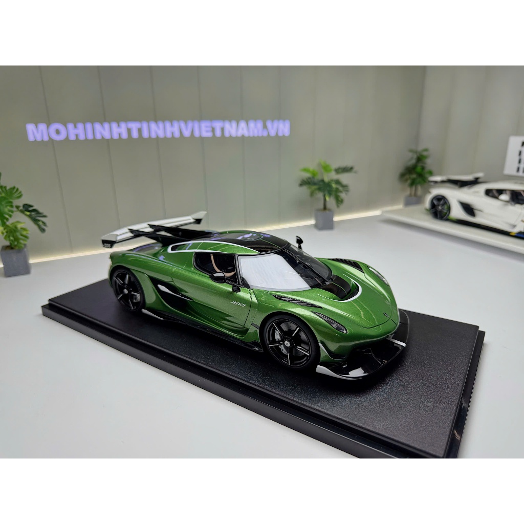 Koenigsegg JESKO ATTACK PLUS GREEN MODEL CAR,1/18 SCALE GTSPIRIT ...