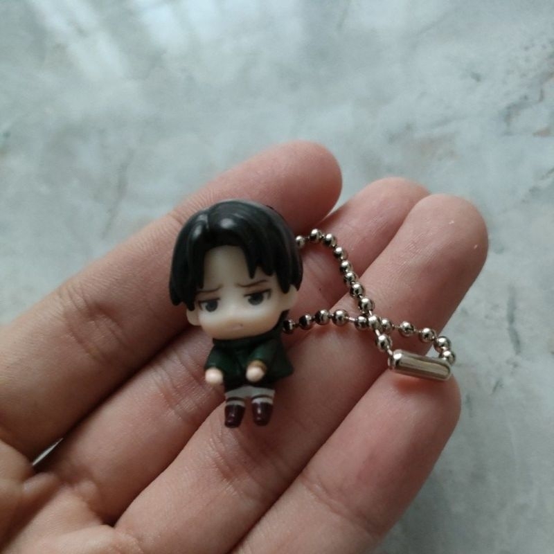Levi Attack on Titan keychain | Shopee Malaysia