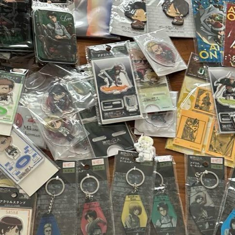 [Genuine] Standee AOT Attack On Titan Giant War | Shopee Malaysia