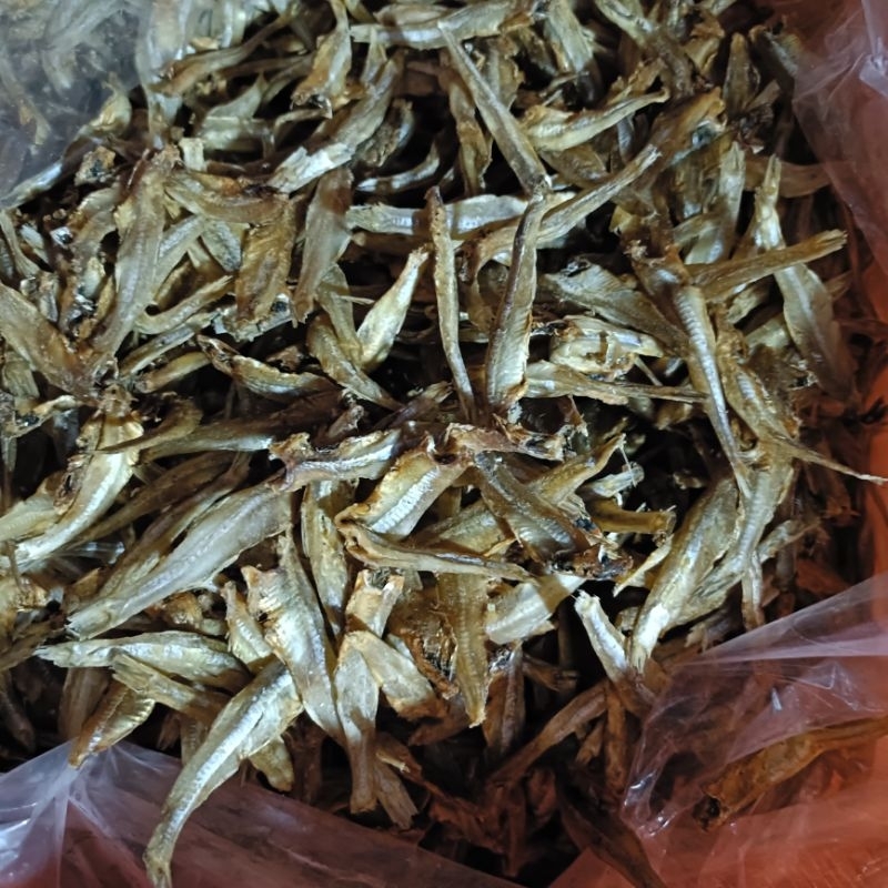 1KG BIG DRIED ANchovies with a light taste as shown in the picture ...