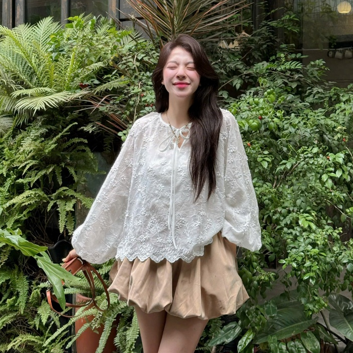 (INCLUDED Padding - WITH LACE LEGS) babydoll shirt with embossed floral ...