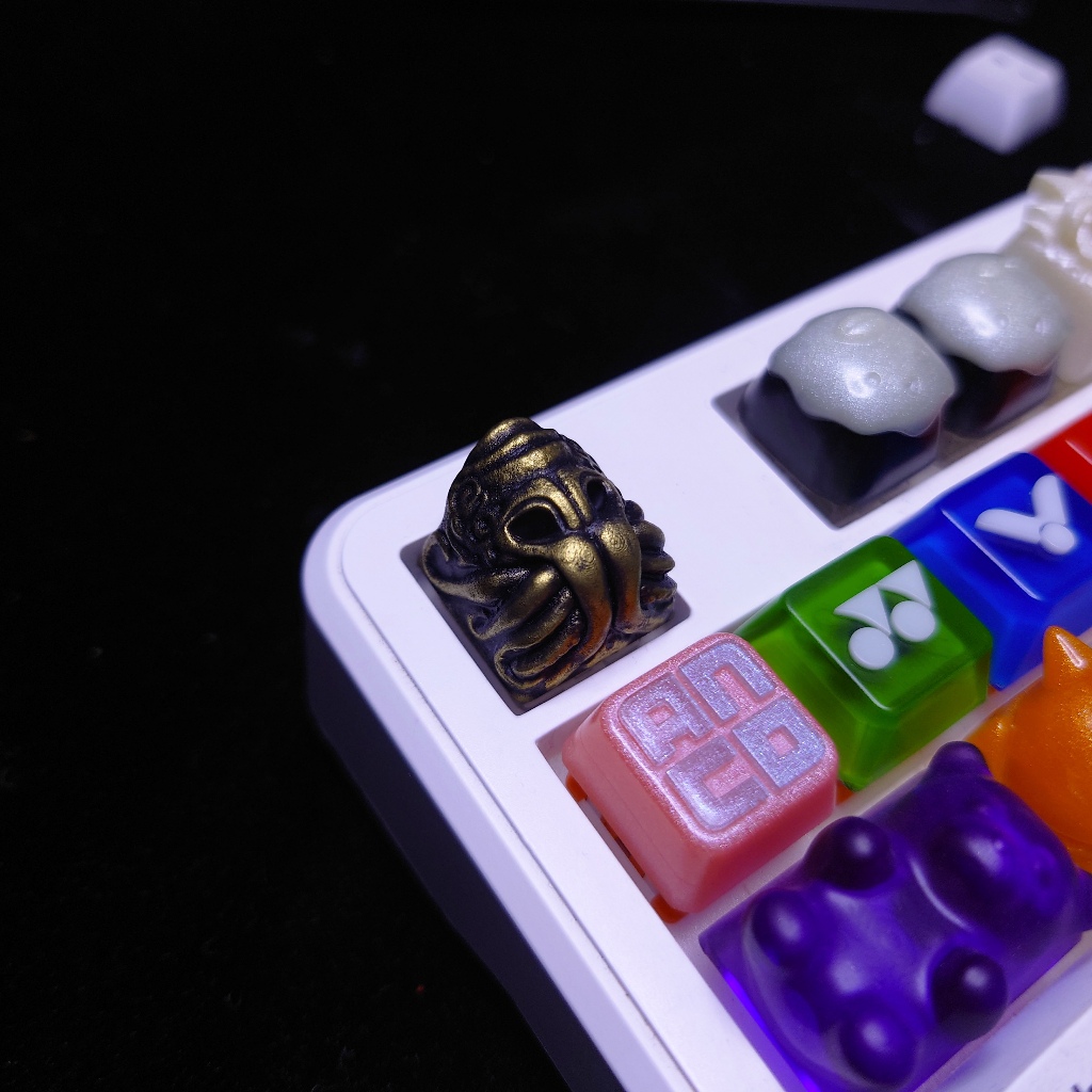 Cthulu Great Old One Keycap - Ancient Cthulu Keycap - Artisan Keycap ...