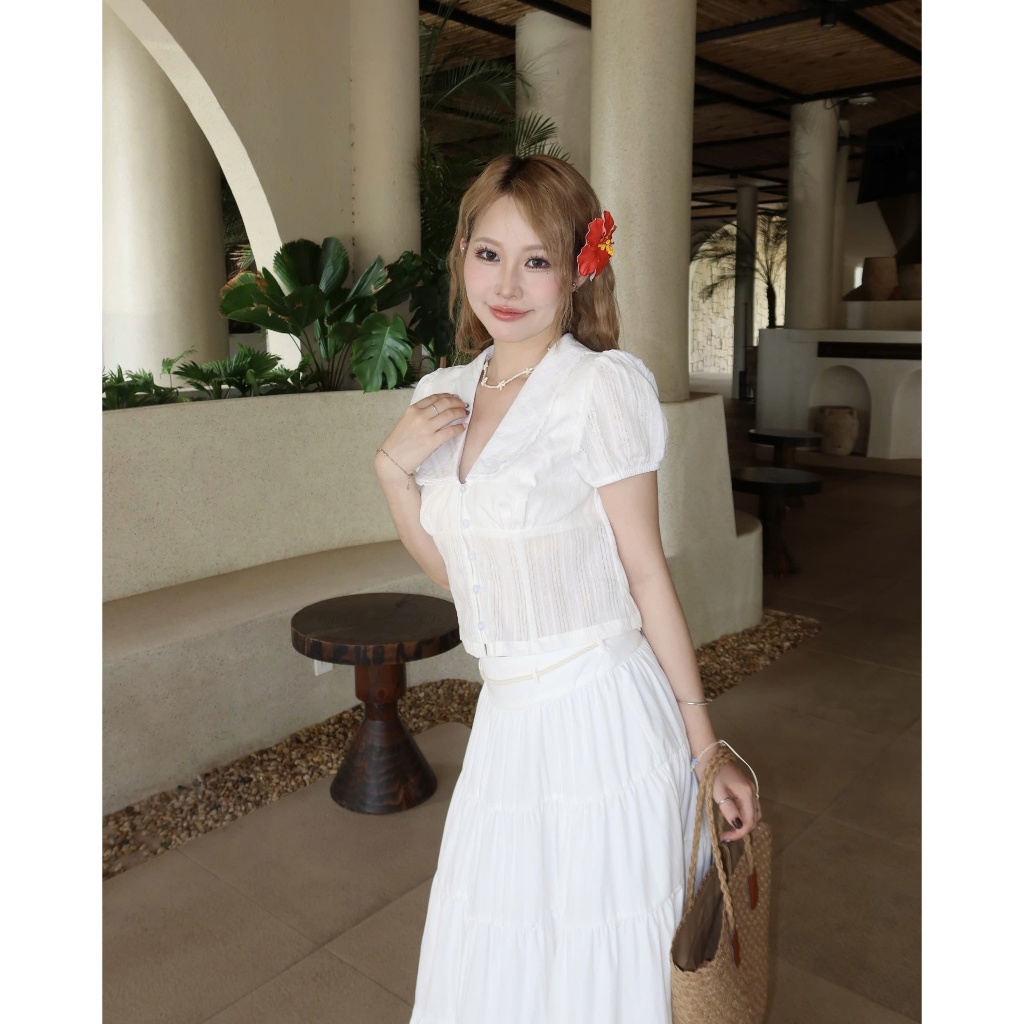 Women's Classic Puff Sleeve Shirt with Super Cute Lace V-Neck | MILCAH TOP | SECODEE SECODEE ...