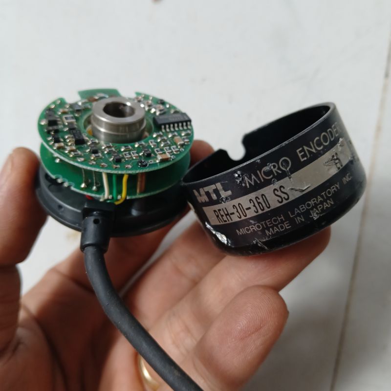 MTL Japan pulse encoder disassembles 8 3 channel A B Z negative shaft ...