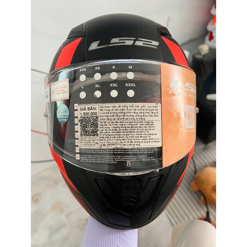 Genuine Ls2 ff353 full face helmet like new - real shop photos. genuine ...
