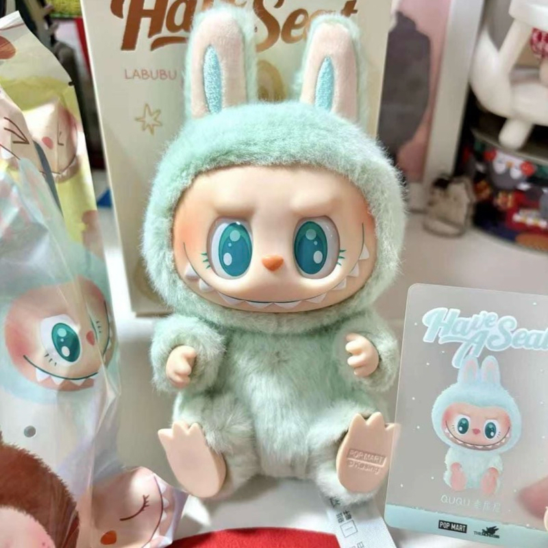 Lovely turquoise Labubu V2 check card model. Goods like auth 1:1 ...