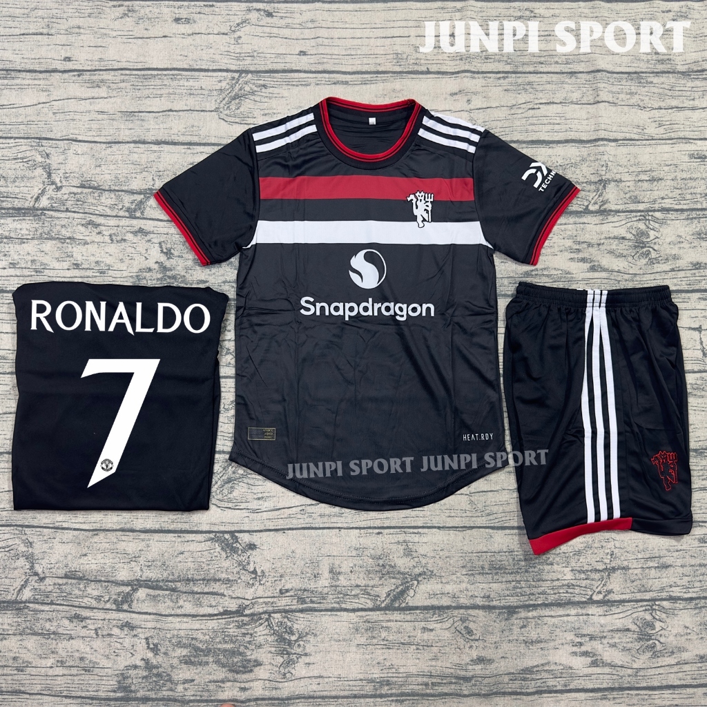 MANCHESTER UNITED CLUB CHILDREN'S FOOTBALL CLOTHING - HIGH QUALITY ...