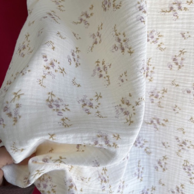 Soft, cool, beautiful 2-layer muslin fabric with purple violets ...
