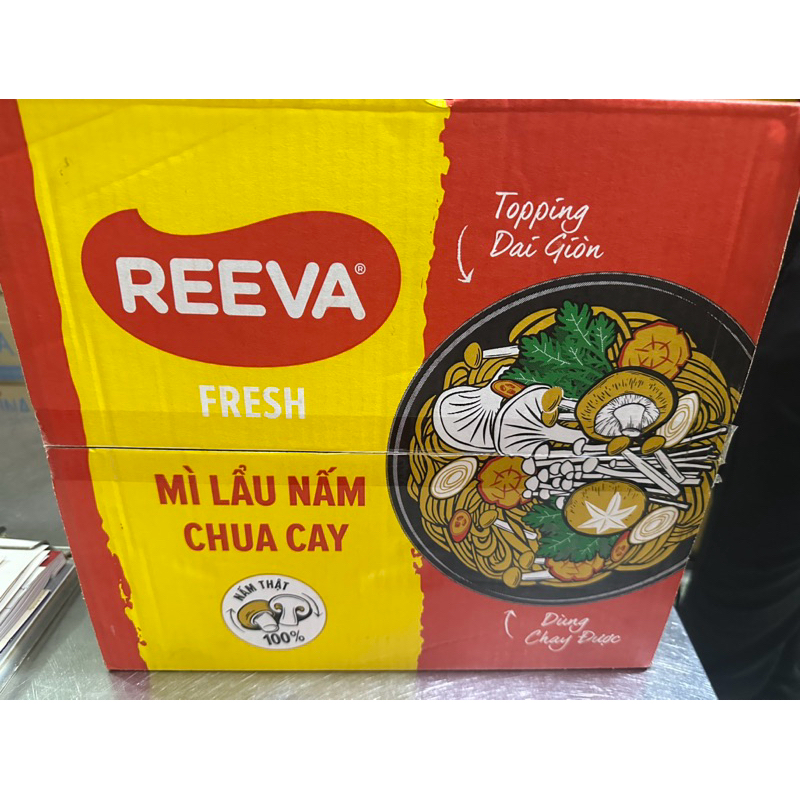 Box of 24 packs of reeva noodles, spicy and sour mushroom hotpot, 85g ...