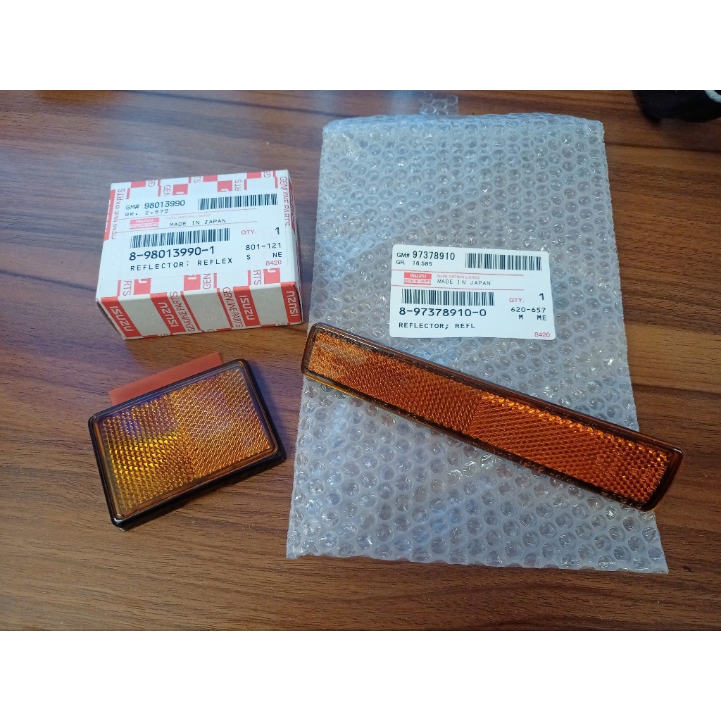 Reflective lights for ISUZU trucks. Isuzu QKR, NMR, NPR, NQR, FRR car ...
