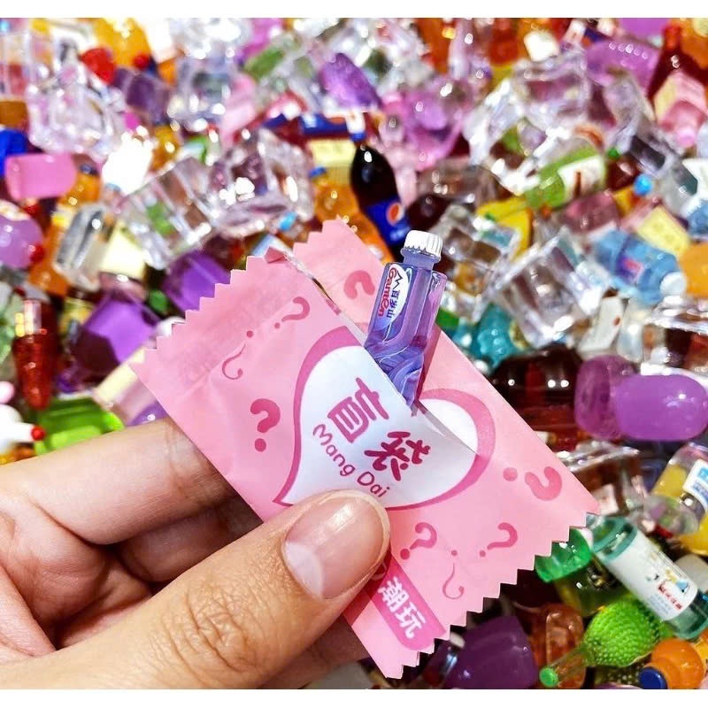 Combo of 100 messy mini blind bags, secret blind bag gift bags with ...