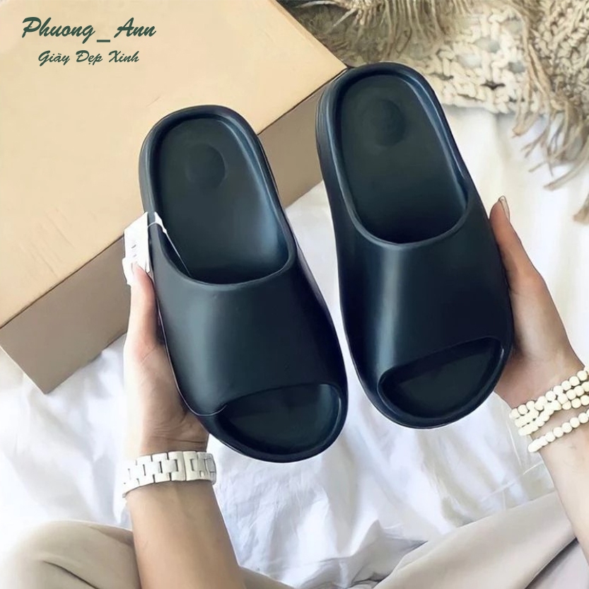 Monolithic Molded Bread Sandals with Anti-Slip Flat Sole [Code 999 ] | Shopee Malaysia