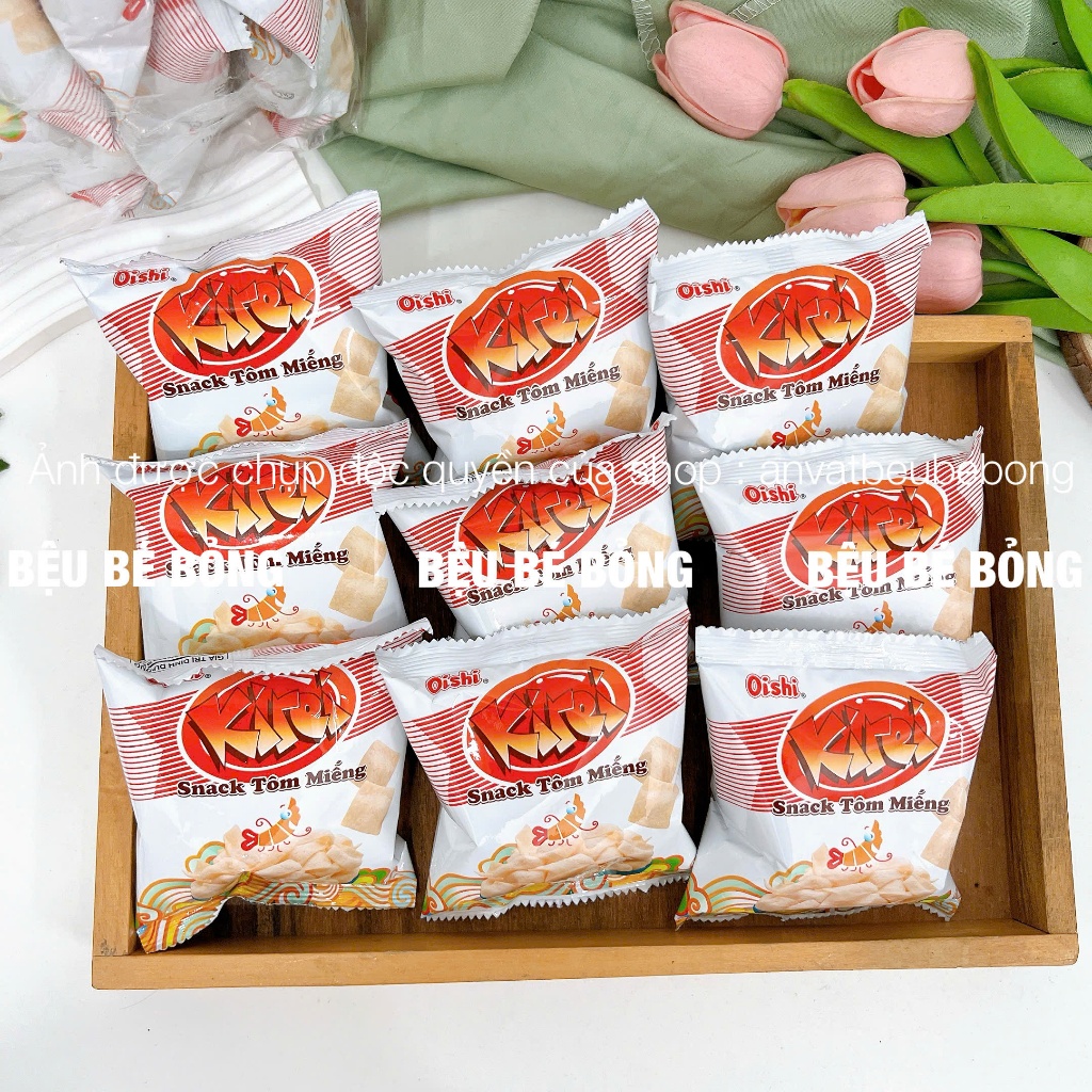 Bag of 20 packs of White Shrimp Snacks (6g pack), Oishi Childhood White ...