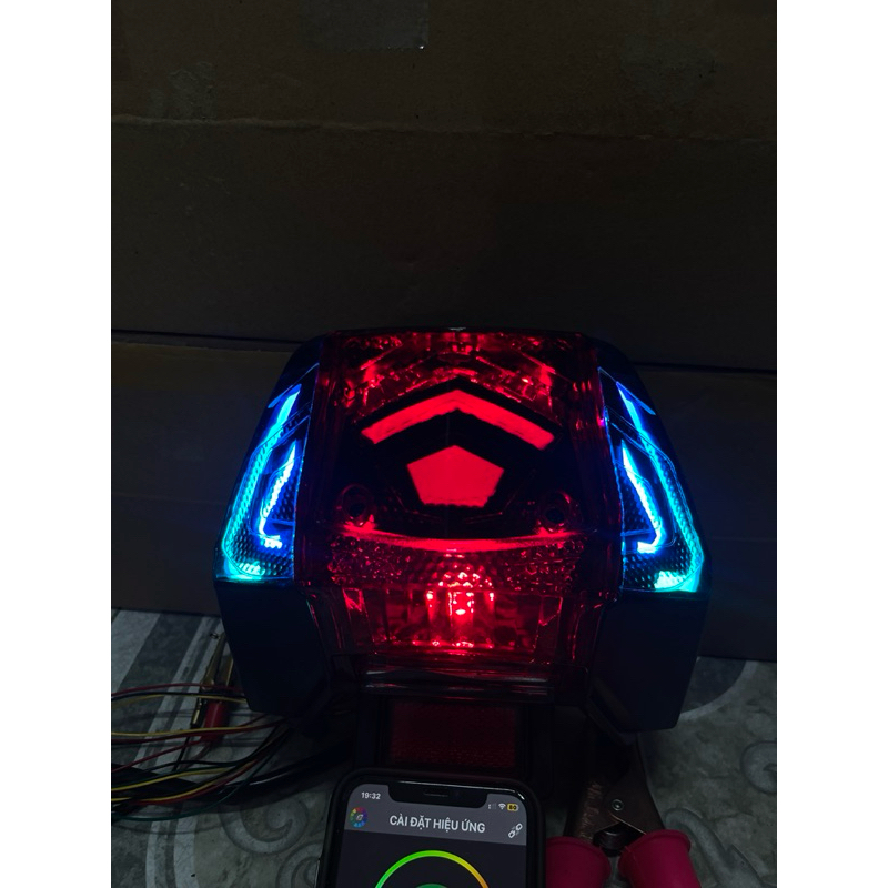 Audi wave Blade tail lights Change color via phone app - installed like ...