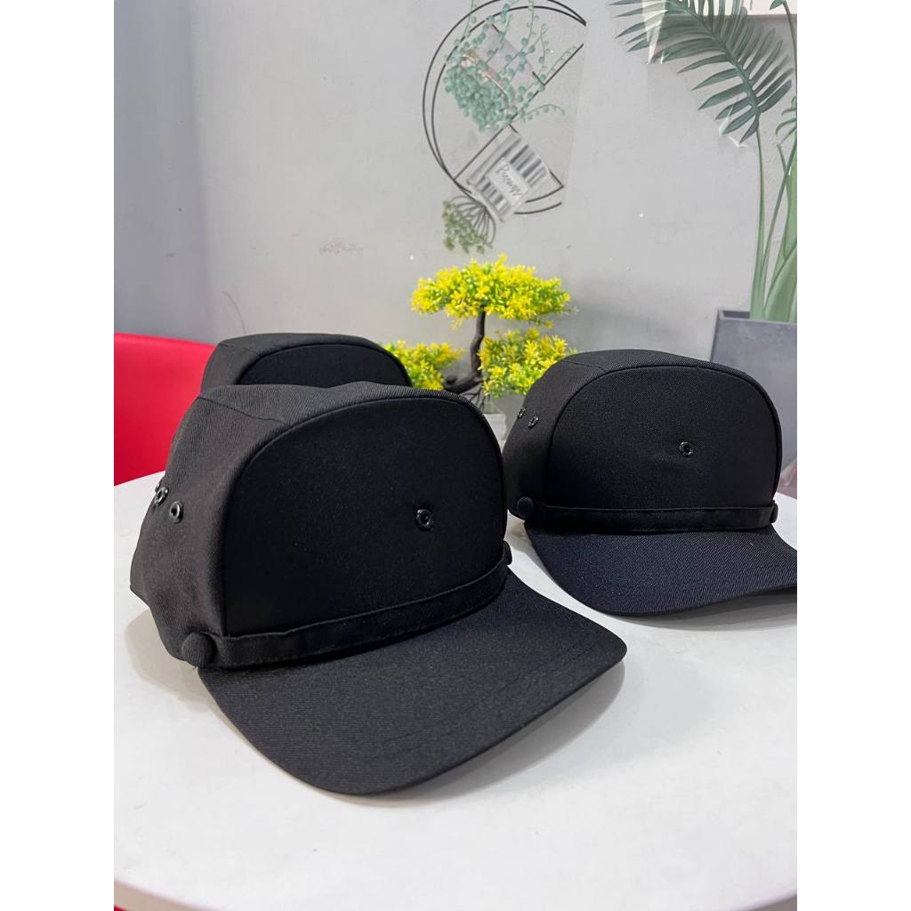 New circular black bodyguard helmet, khaki fabric with thick front ...