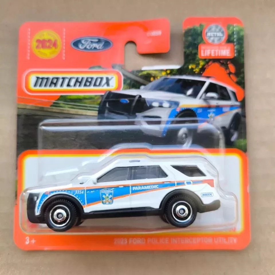 Matchbox Ford Interceptor Utility Paramedic Model Car | Shopee Malaysia