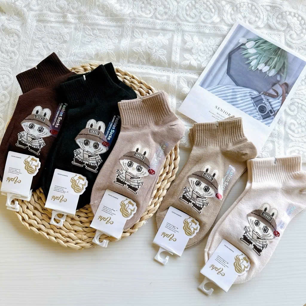 Set of 5 Pairs of Socks/Women's Short Socks with Labubu Pattern Brown ...