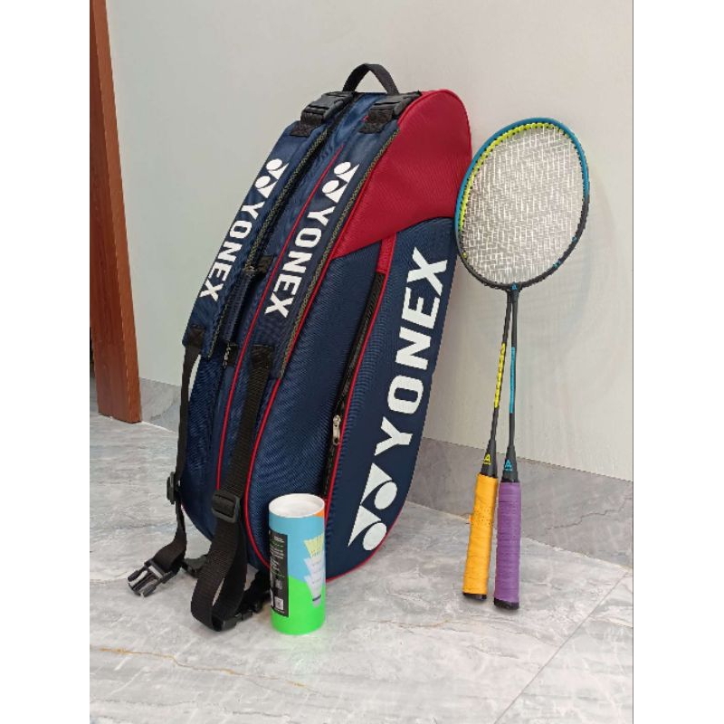 Badminton racket bag with 2 main compartments and 2 sub-compartments ...