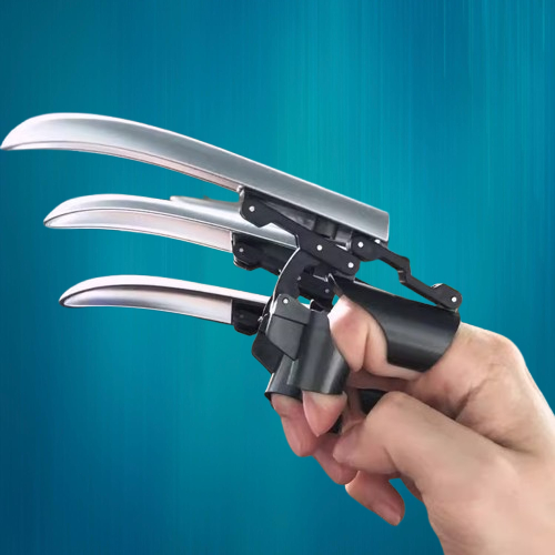Toy Werewolf claws worn on fingers, with movable joints that fold in ...