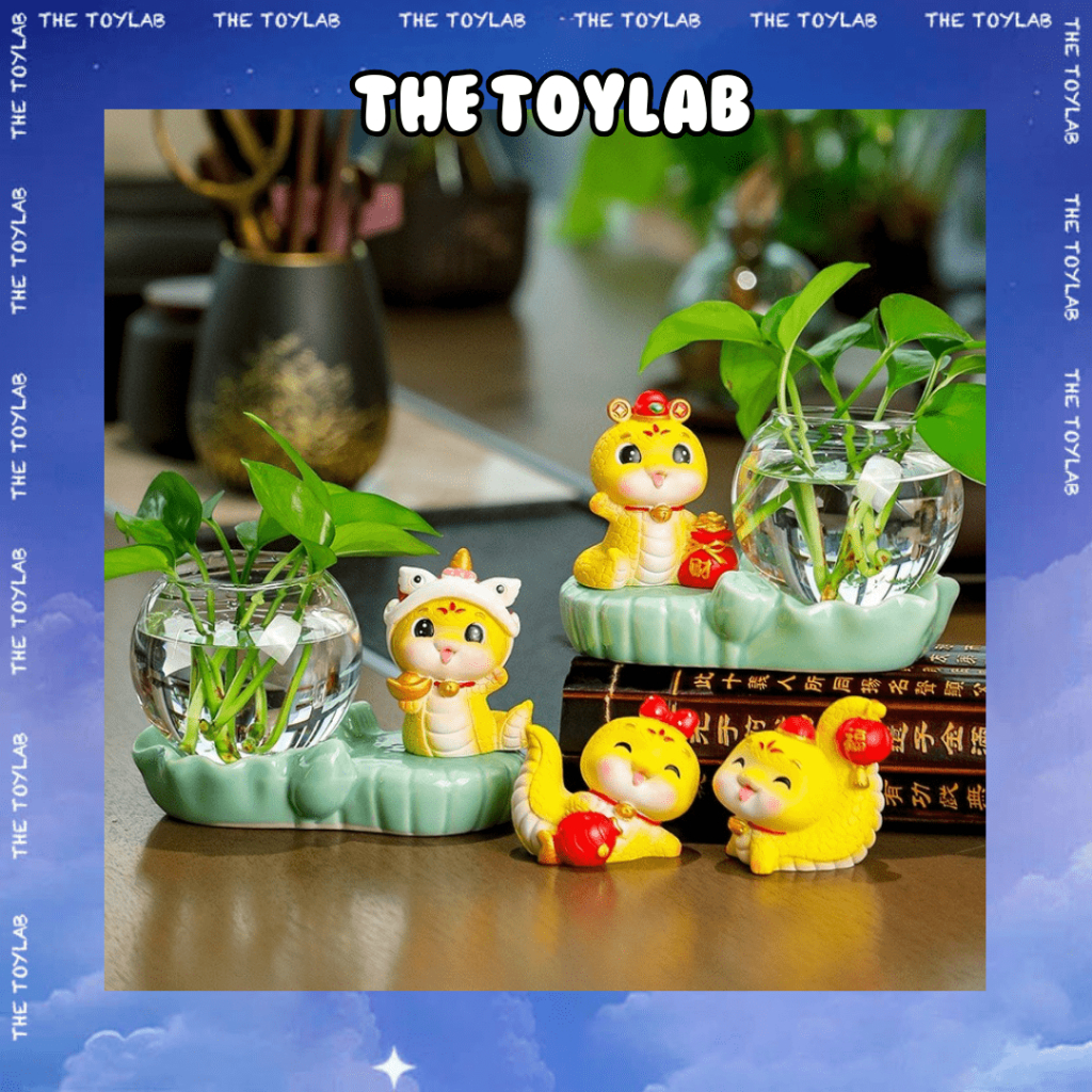 Statue CNY At Ty God of Wealth, Happy and Optimistic with Mini Aquarium ...