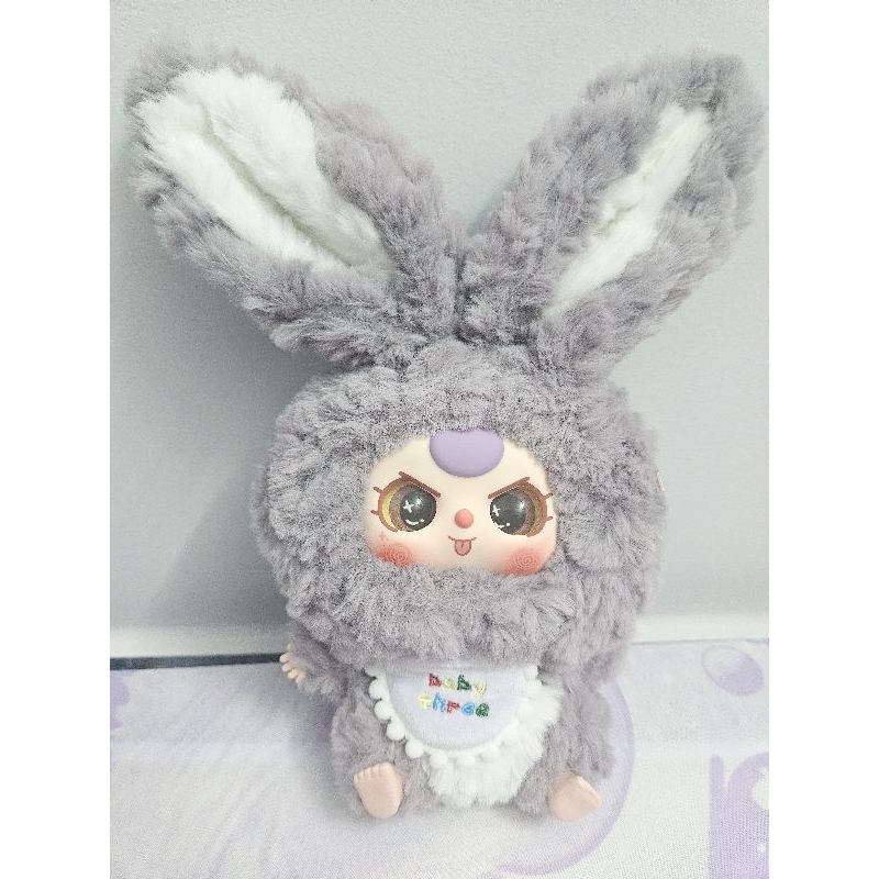 Baby Three opens the Town Rabbit with dora eyes and crossed eyes ...