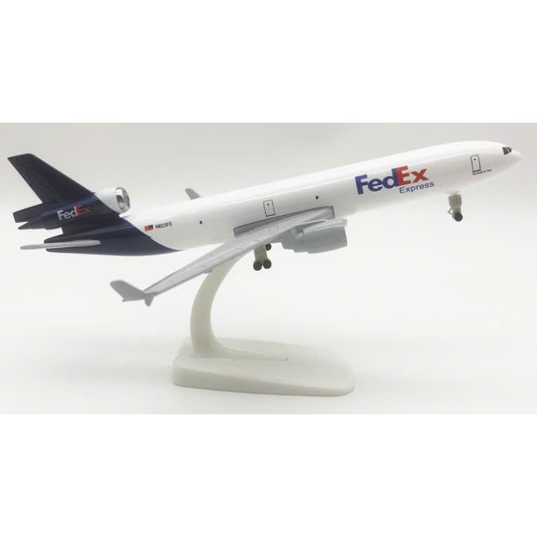 Product description Fedex MD 18cm aircraft model with wheels + display ...