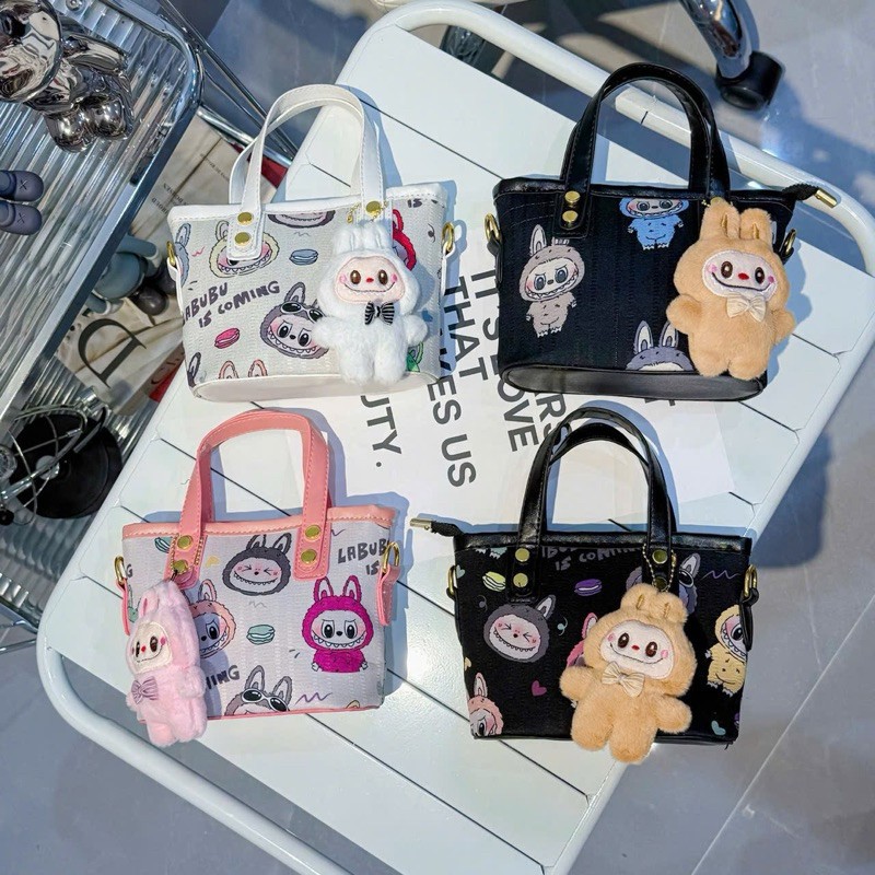 Labubu women's crossbody handbag, size 17, comes with a cute bear hook ...