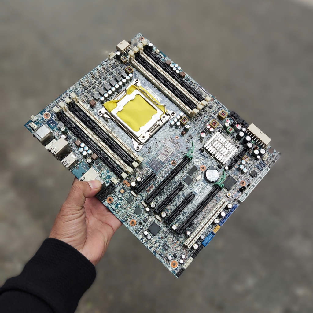 Main station HP Workstation Z420 chipset X79 running full code Xeon E5 ...