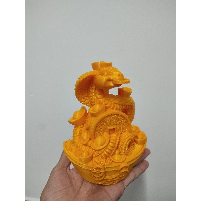 Golden snake statue CNY 2025, Decorative snake statue, Fortune snake ...