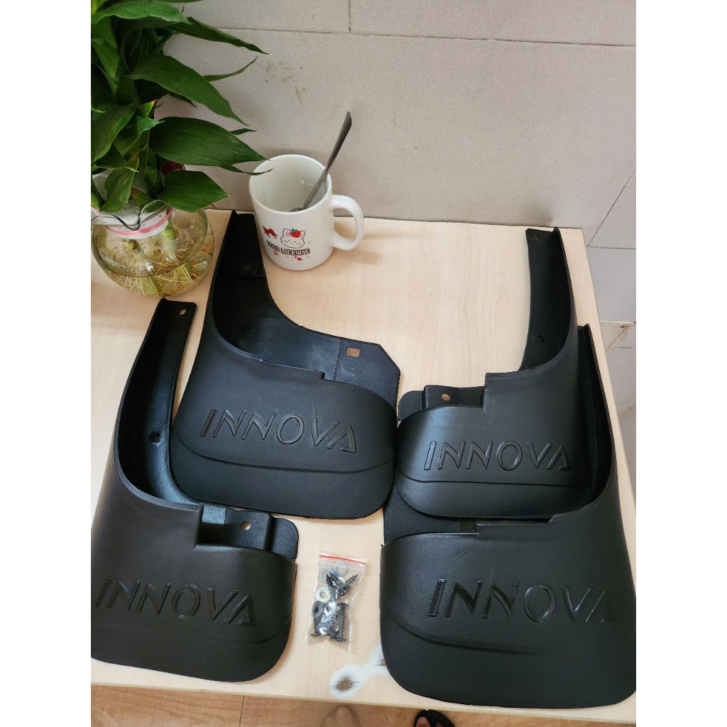 Toyota Innova fenders 2006-2008 and early 2009. Set of 4 items type 1 ...