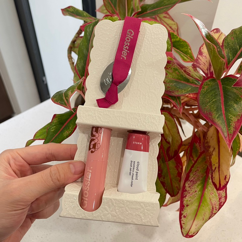 Glossier Storm Lip + Cheek Duo Blush and Lipstick Set | Shopee Malaysia