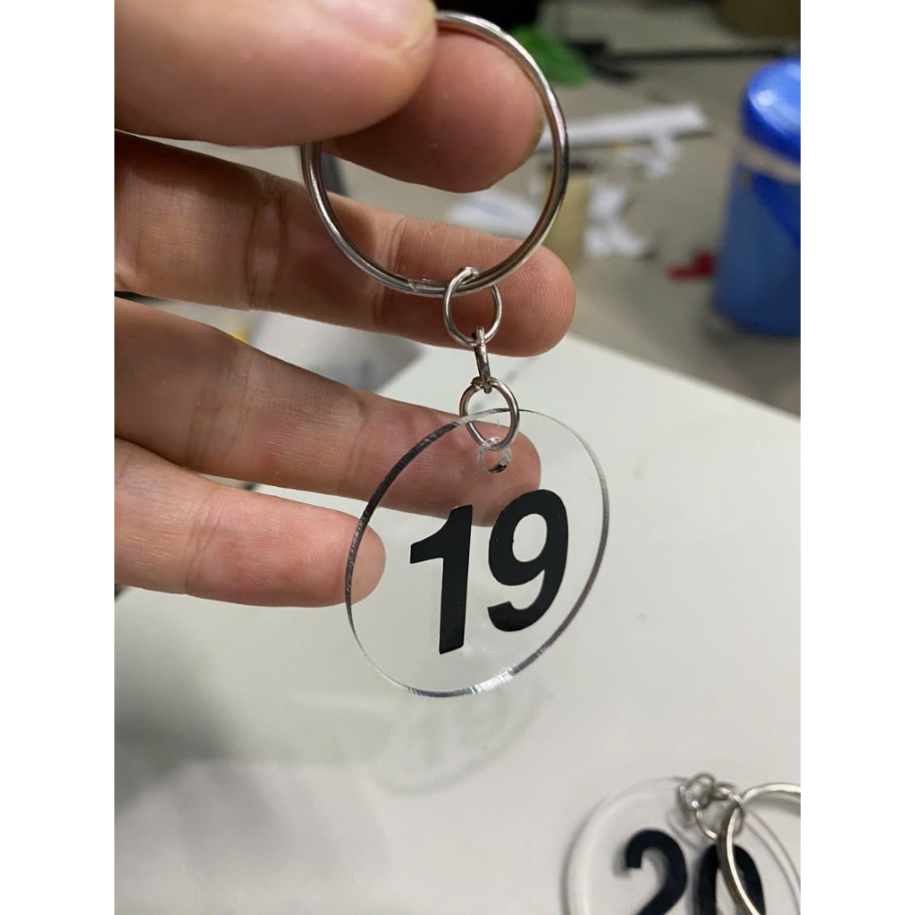 Keychains, Mica cards with black numbers, room numbers, storage ...