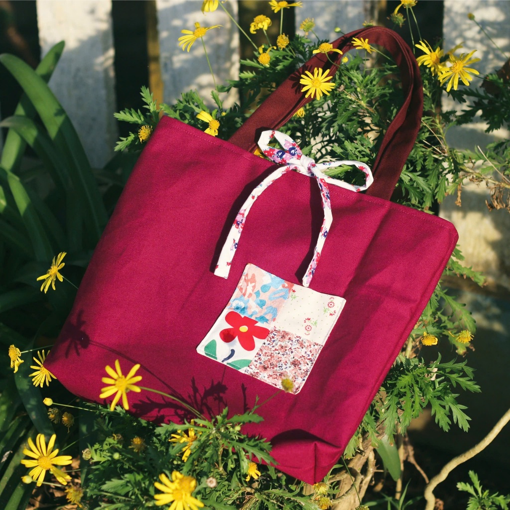 Purple plum canvas tote bag mixed with beautiful Hoa Hoe bow fabric ...