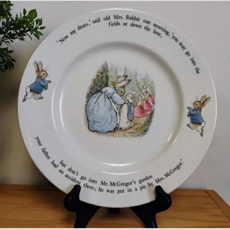 Peter Rabbit plate by Wegdwood England (comes with 1 model error ...