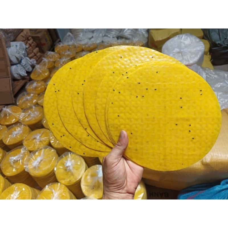 1kg grilled rice paper crust with yellow sesame | Shopee Malaysia