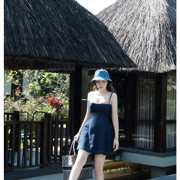 Horizontal neck two-strap denim dress, BASIC DESIGN, mid-section, short ...