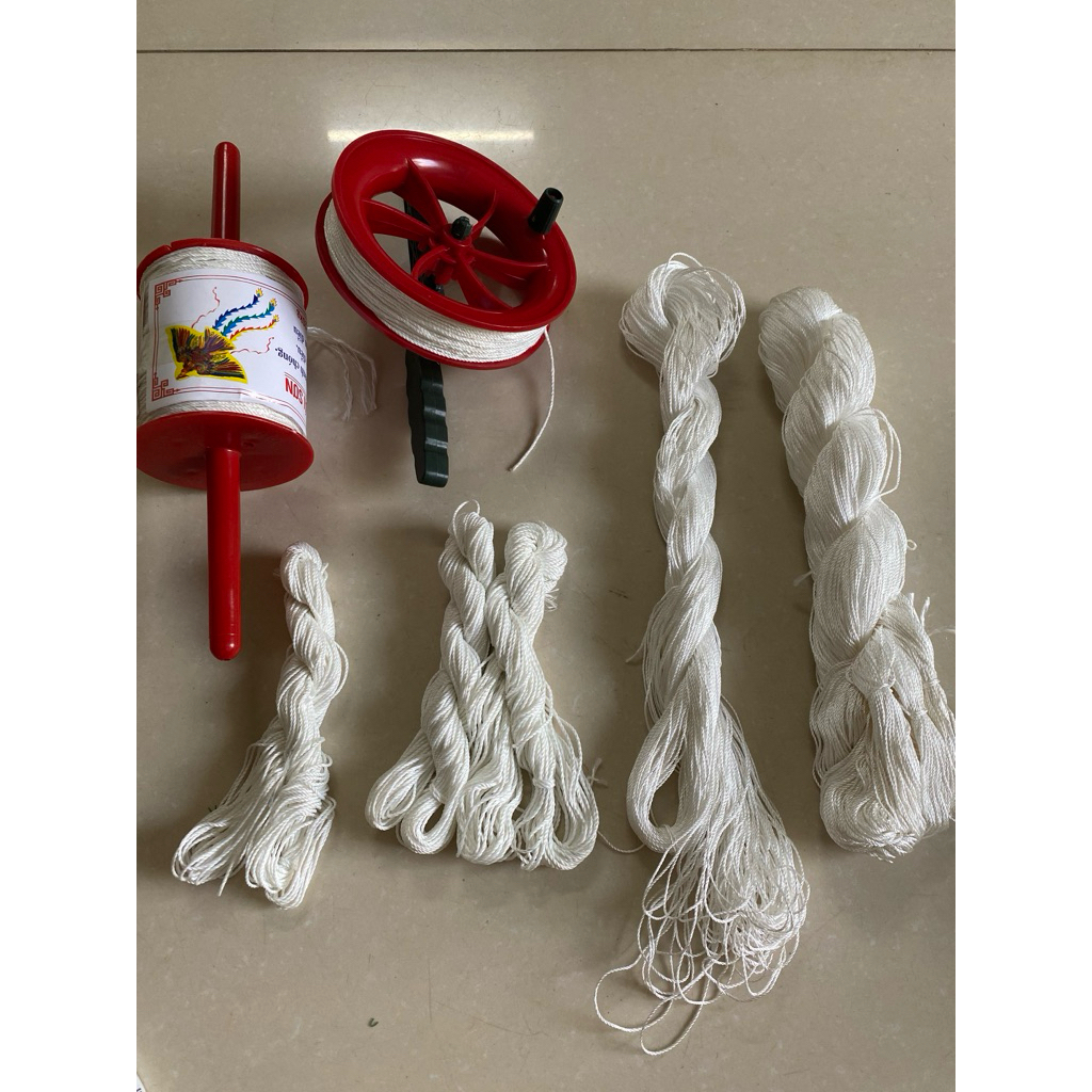 Kite flying reel with handle, kite flying parachute string | Shopee ...