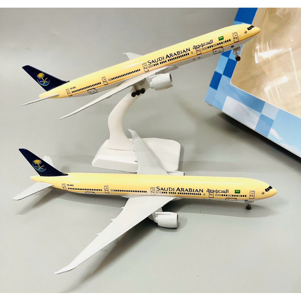 Saudi Arabian Airlines Boeing 777-300ER, scale 1/400, very beautiful ...