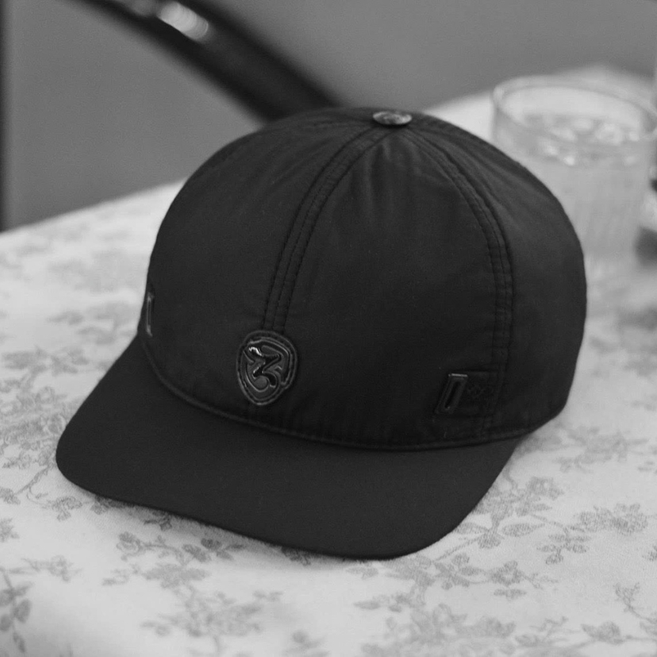 Capo hat, cap with round Z logo mixed with plain Denim fabric, standard ...