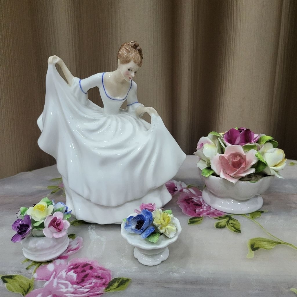 Pamela Royal Doulton 1986 Doll Statue | Shopee Malaysia