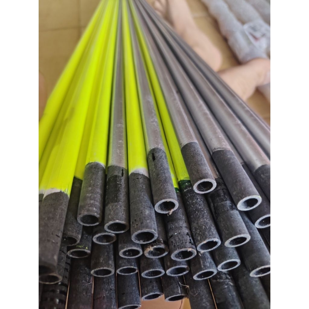 Super hard 1m25 silver and Luminous carbon spokes, used as flute kites ...