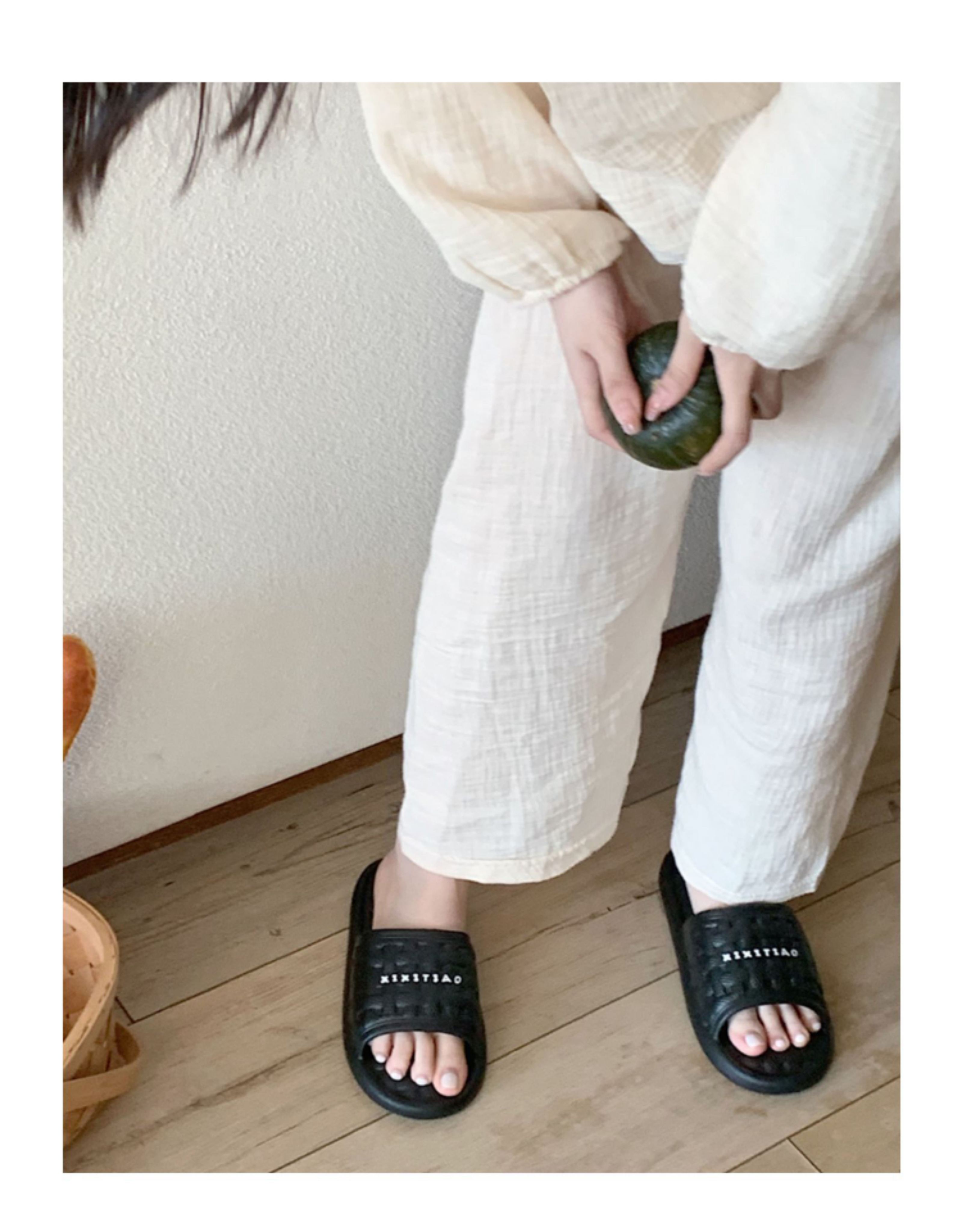 Xixitiao indoor slippers, soft, light, cheap, easy to wear, cute style ...
