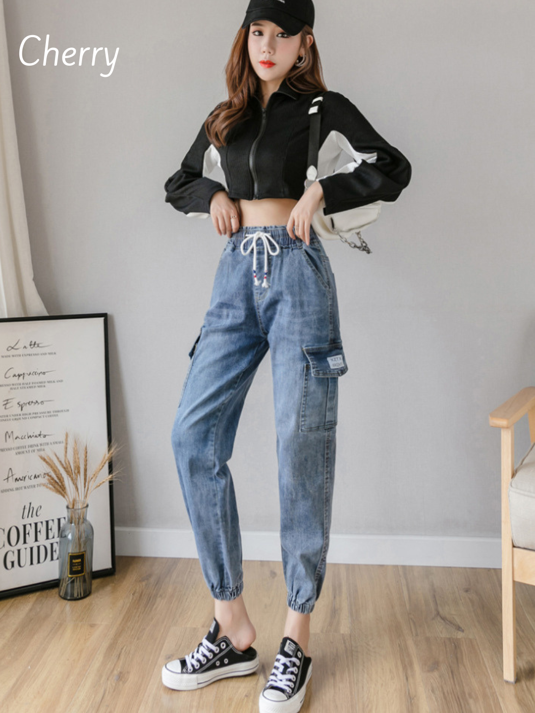 Cherry women's jogger jeans with baggy jeans and box pockets made of ...