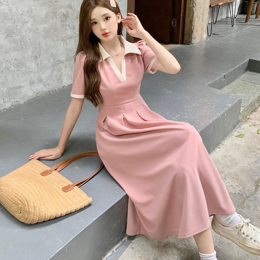 Women's big-size lady's dress with long flared collar and ribbed fabric ...